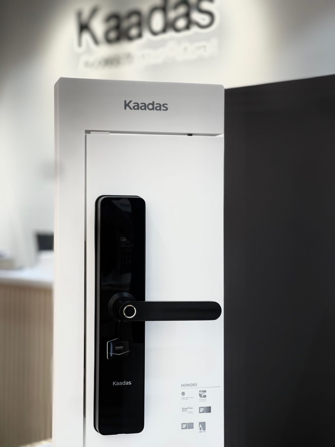 Kaadas M5 - Khóa cửa vân tay Đức chỉ hơn 3 triệu đồng